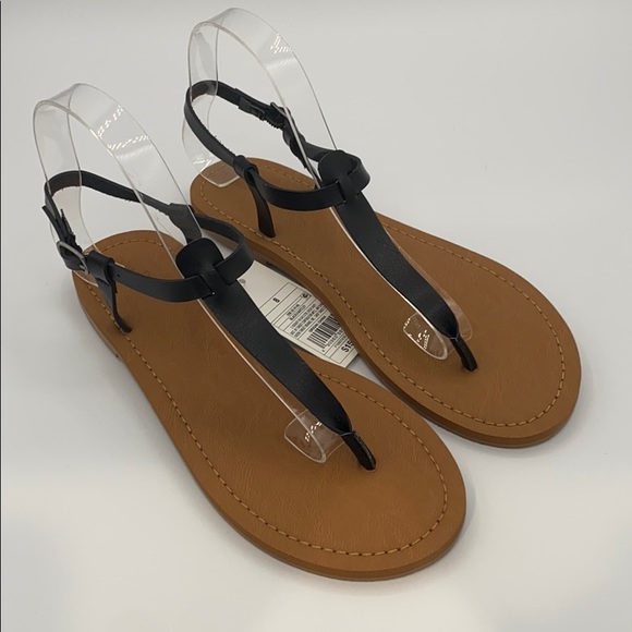 Universal Thread | Shoes | Universal Thread Tstrap Thong Sandal | Poshmark